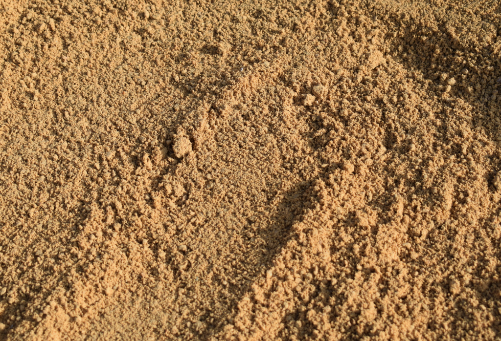 TIENDA ONLINE | Arenas | Alberos | Gravas y piedras de colores para jardín